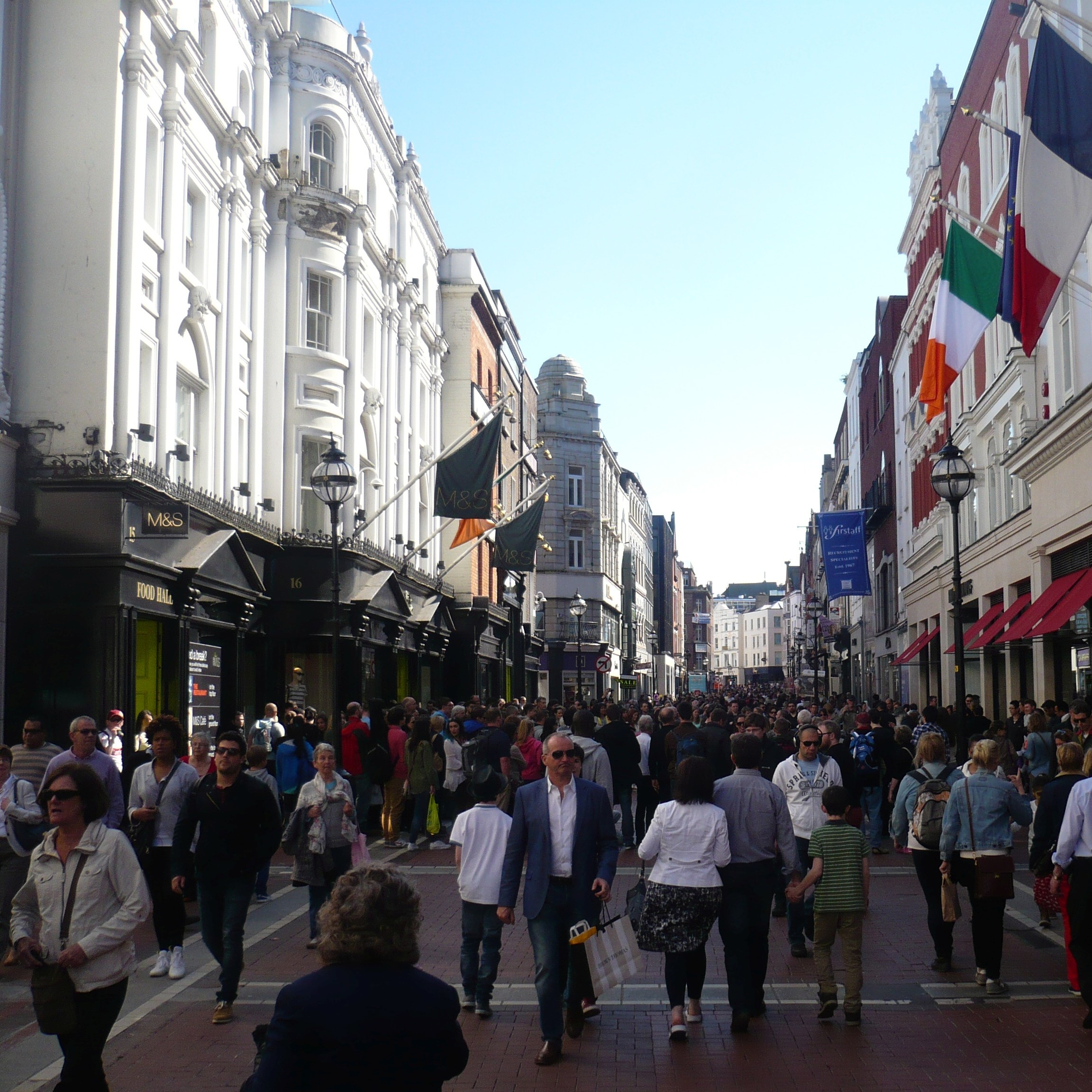 Consumer Mood in Ireland - October 2024 - RedC Research & Marketing